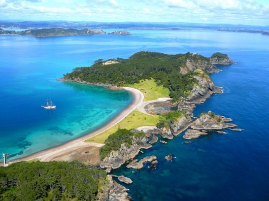 Travel Guide to The Bay of Islands, New Zealand - Found The World